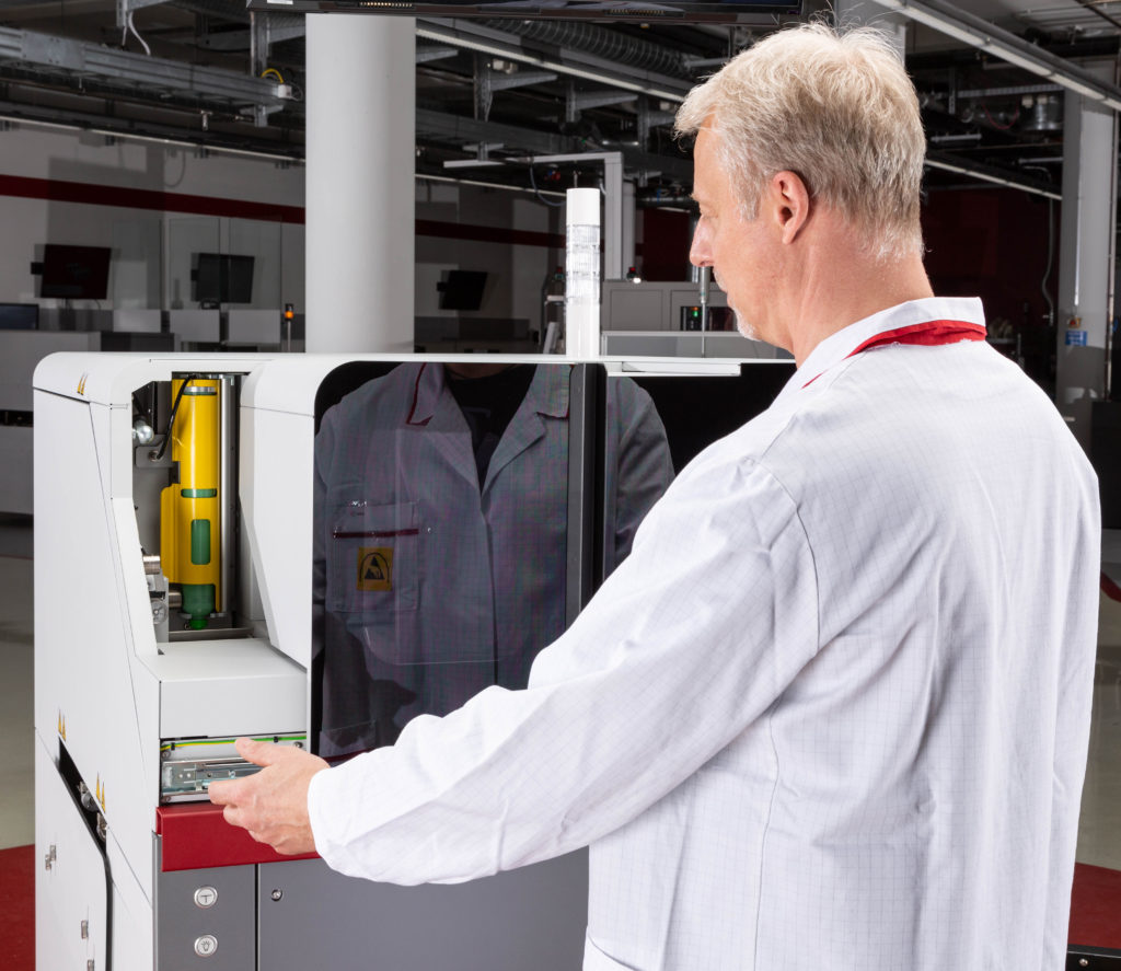 ASMPT DEK-TQ Operator European-1 – ASMPT SMT Solutions – Picture Database