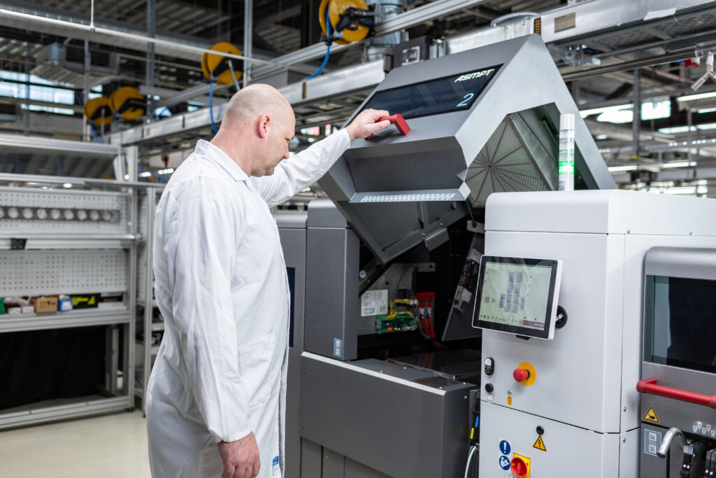 ASMPT-PlacementSolutions-SIPLACE-CA2-Operator-1 – ASMPT SMT Solutions ...